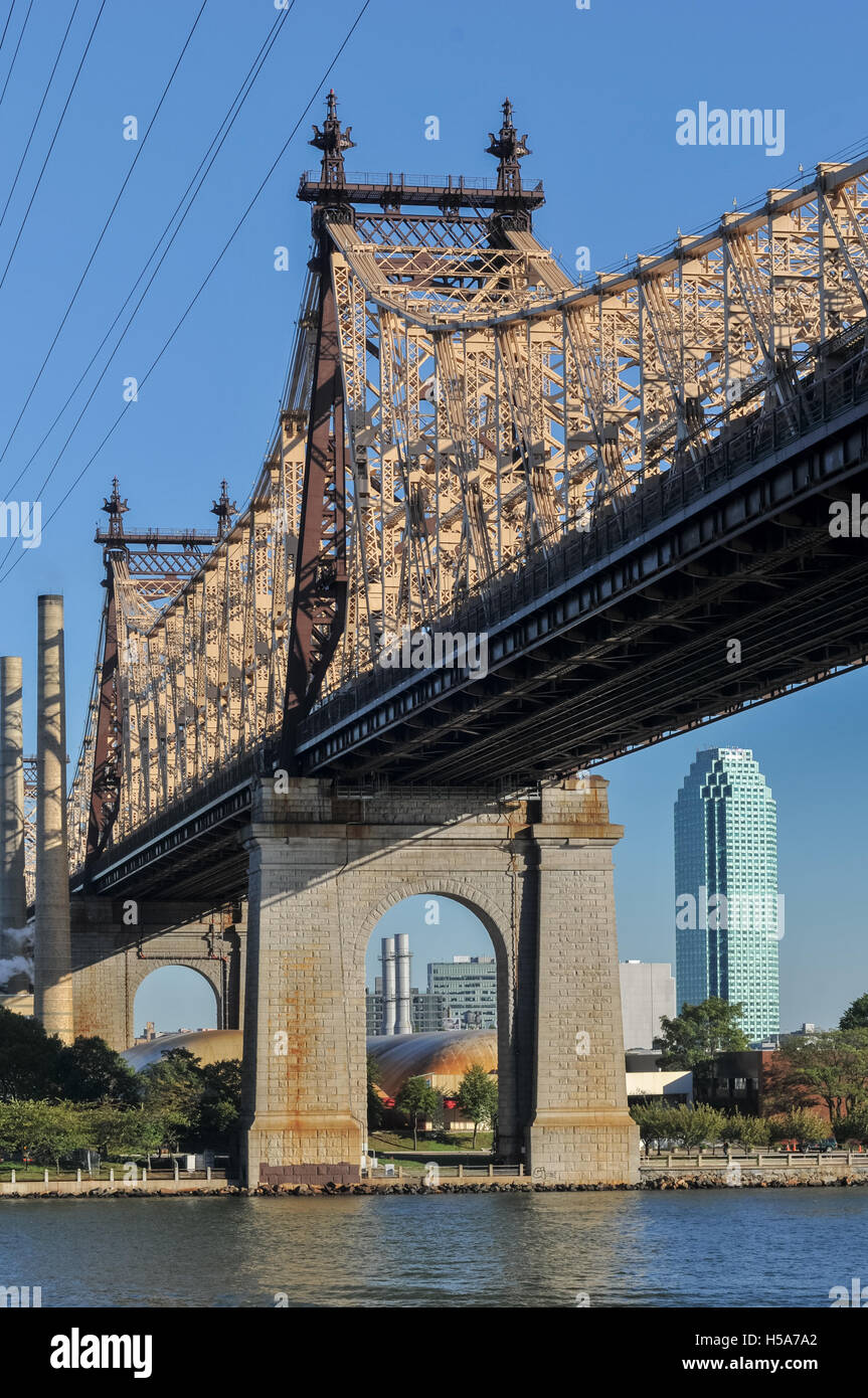 Queensboro (Ed Koch/59th Street) Bridge as seen from Manhattan unto ...