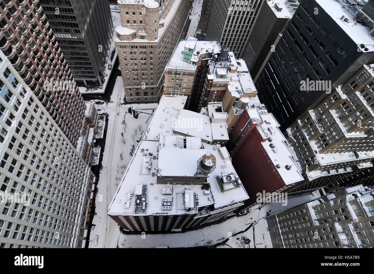 Roofs of New York City buildings following a snow storm Stock Photo - Alamy