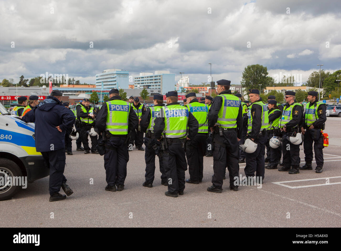 Copper riot hi-res stock photography and images - Alamy