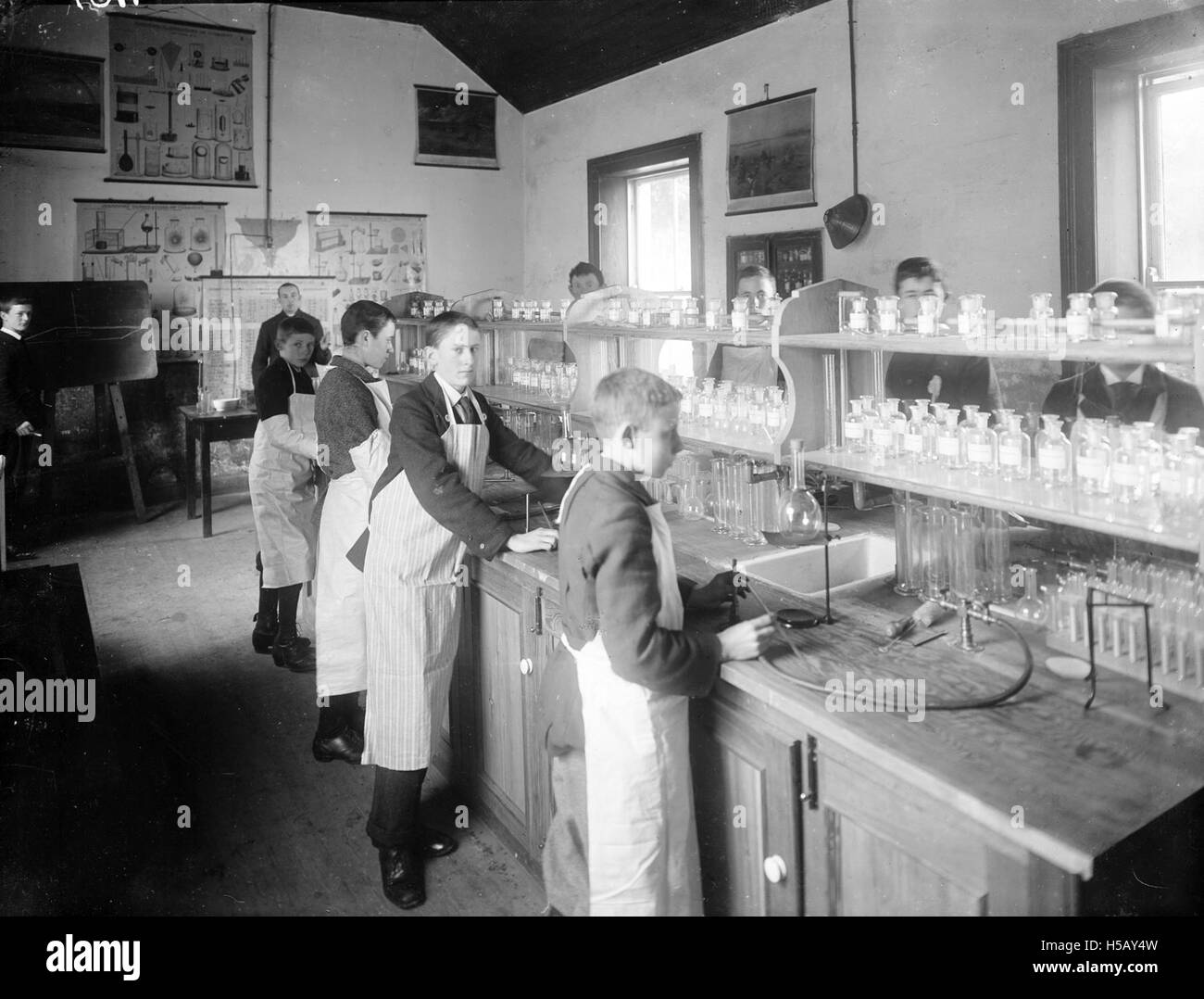 Laboratory activities Black and White Stock Photos & Images - Alamy