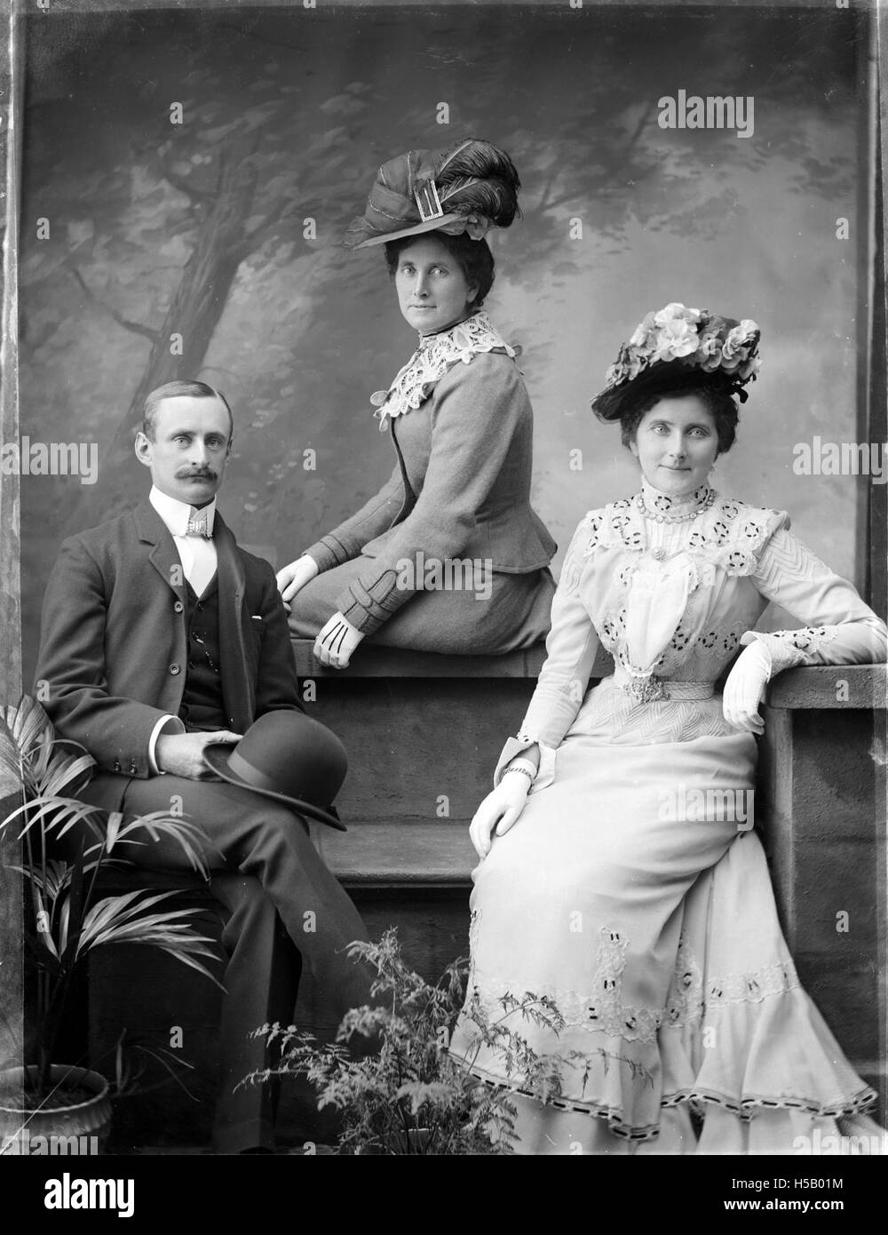 Millinery history Black and White Stock Photos & Images - Alamy