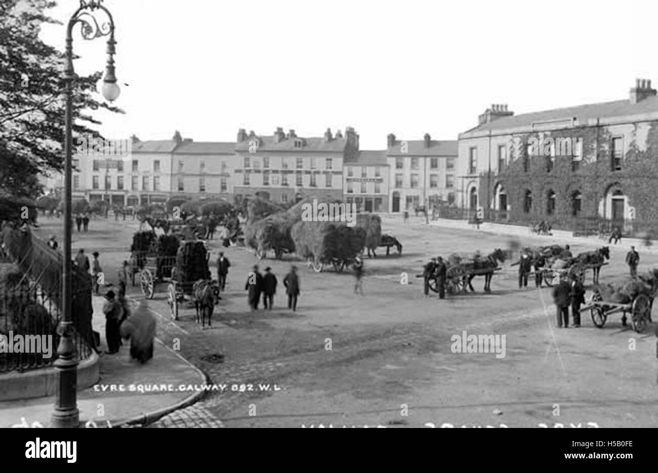 Eyre square galway hi-res stock photography and images - Alamy