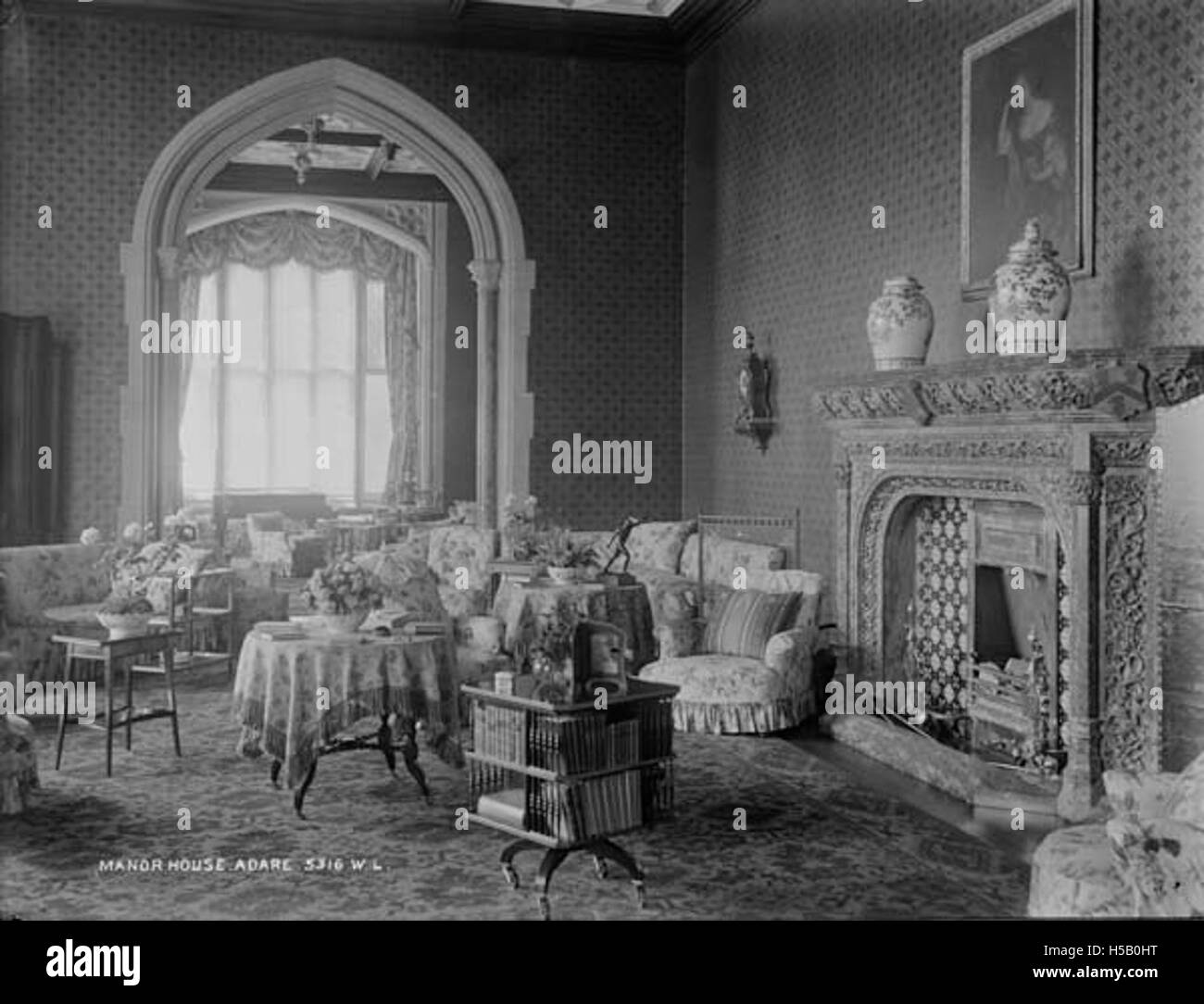 Manor house interior hi-res stock photography and images - Alamy