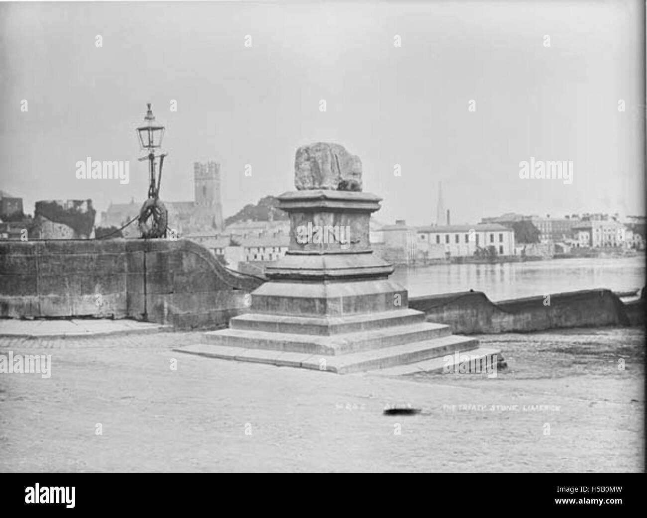 Treaty stone Black and White Stock Photos & Images - Alamy