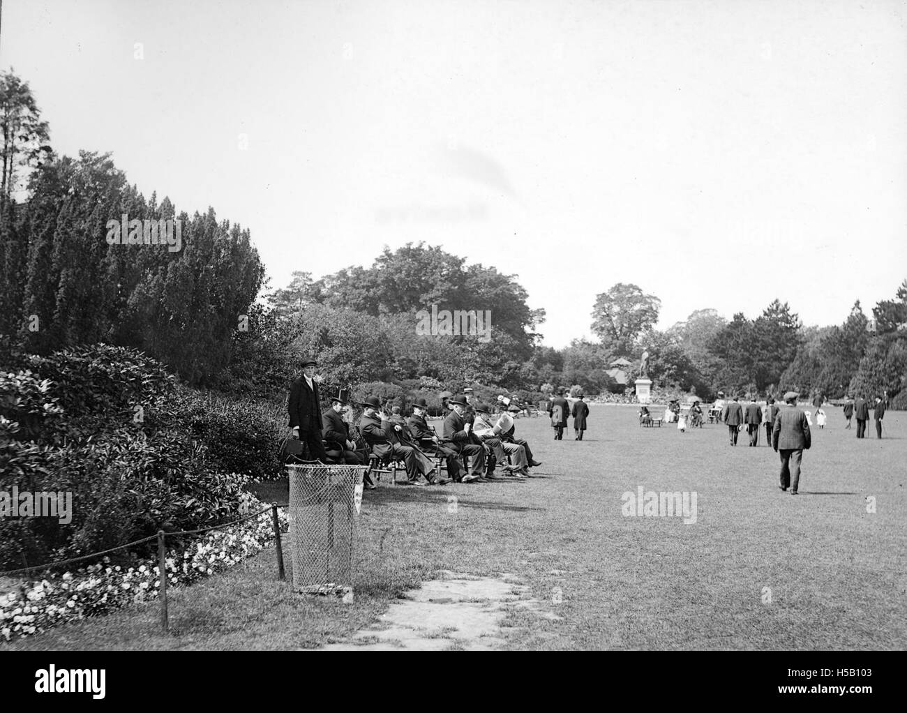Highlighting the parks role in public leisure and recreation hi-res ...