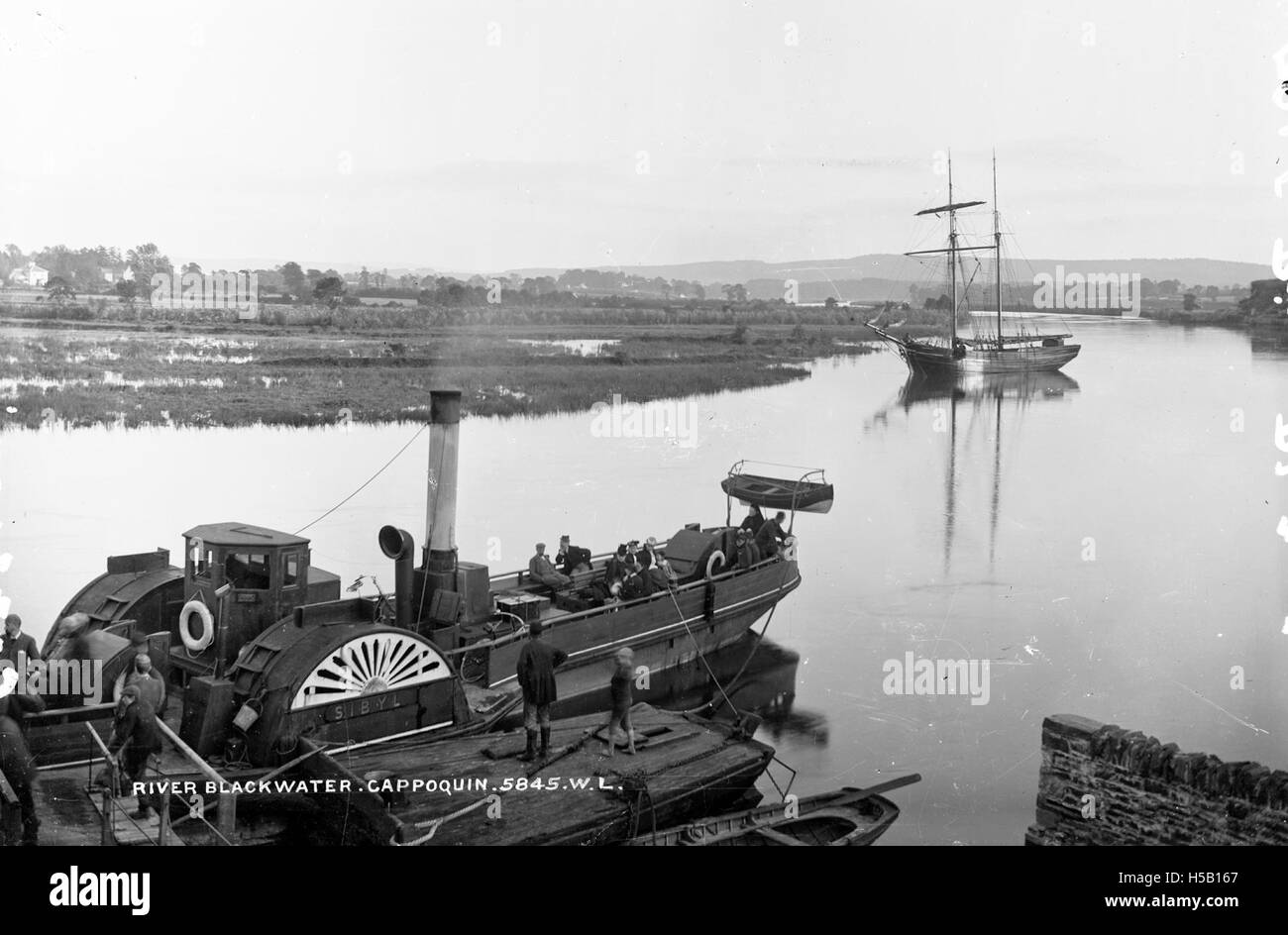 Ancient roman figure Black and White Stock Photos & Images - Alamy