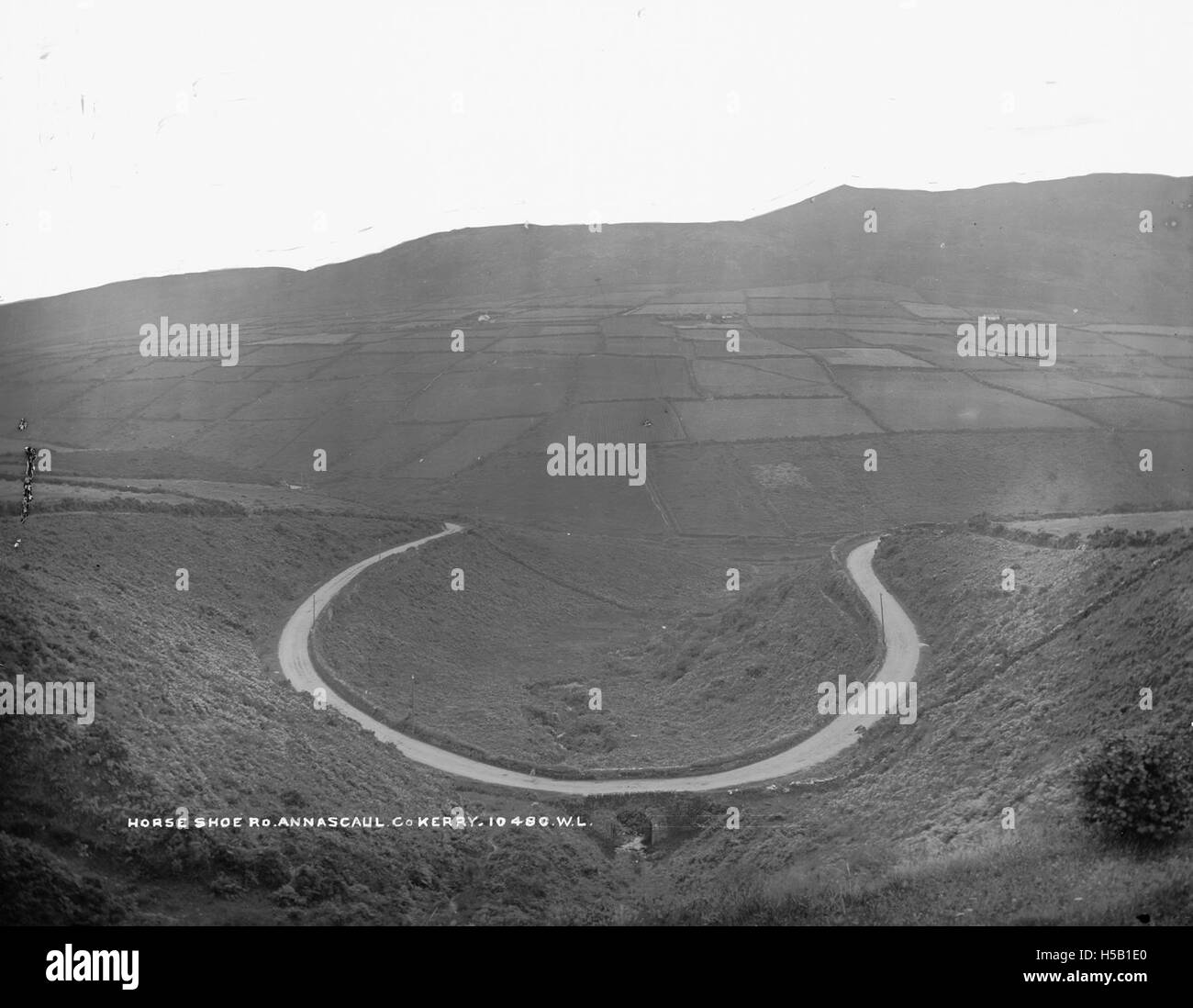 4 Horse Shoe Road is located in Annascaul, a village in County Kerry ...