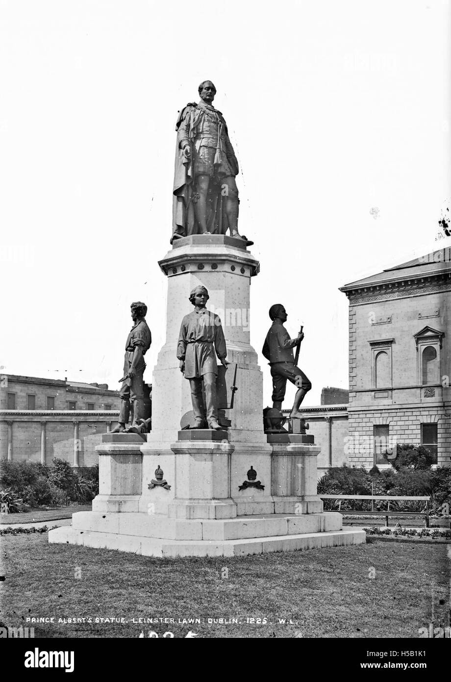Prince alberts statue hi-res stock photography and images - Alamy