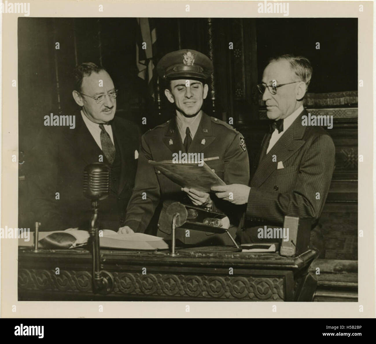 American overseas service hi-res stock photography and images - Alamy