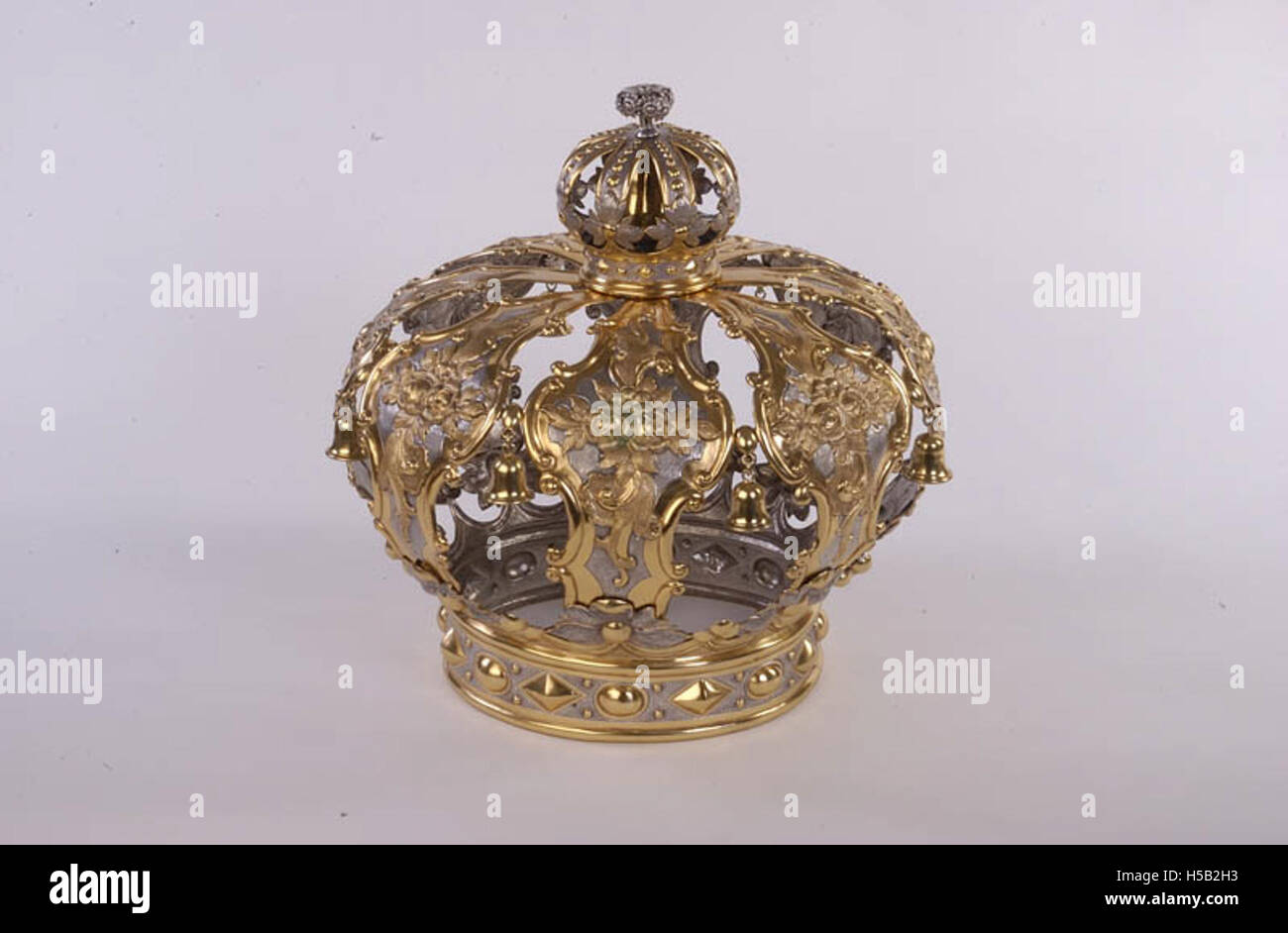 Jewish religious artifacts hi-res stock photography and images - Alamy