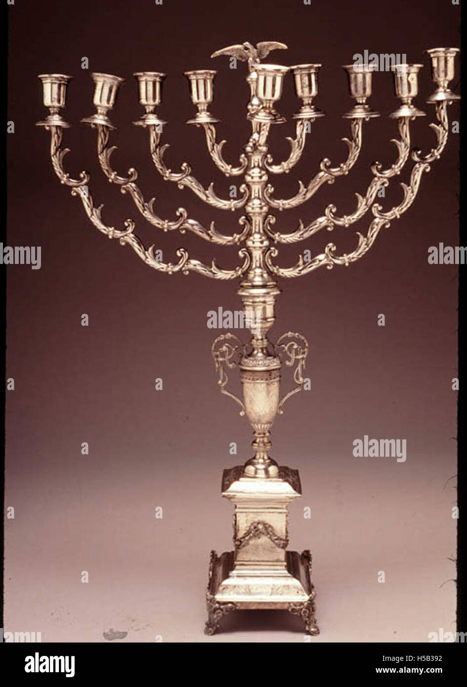 Candles holiday lit night hanukkah hi-res stock photography and images ...