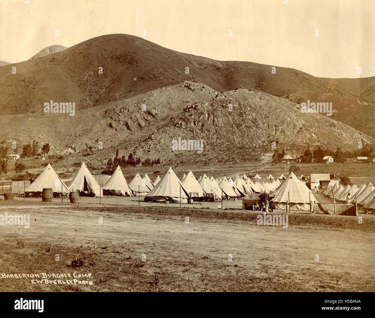 A photograph of Barberton Camp, likely taken around 1901. This camp may ...