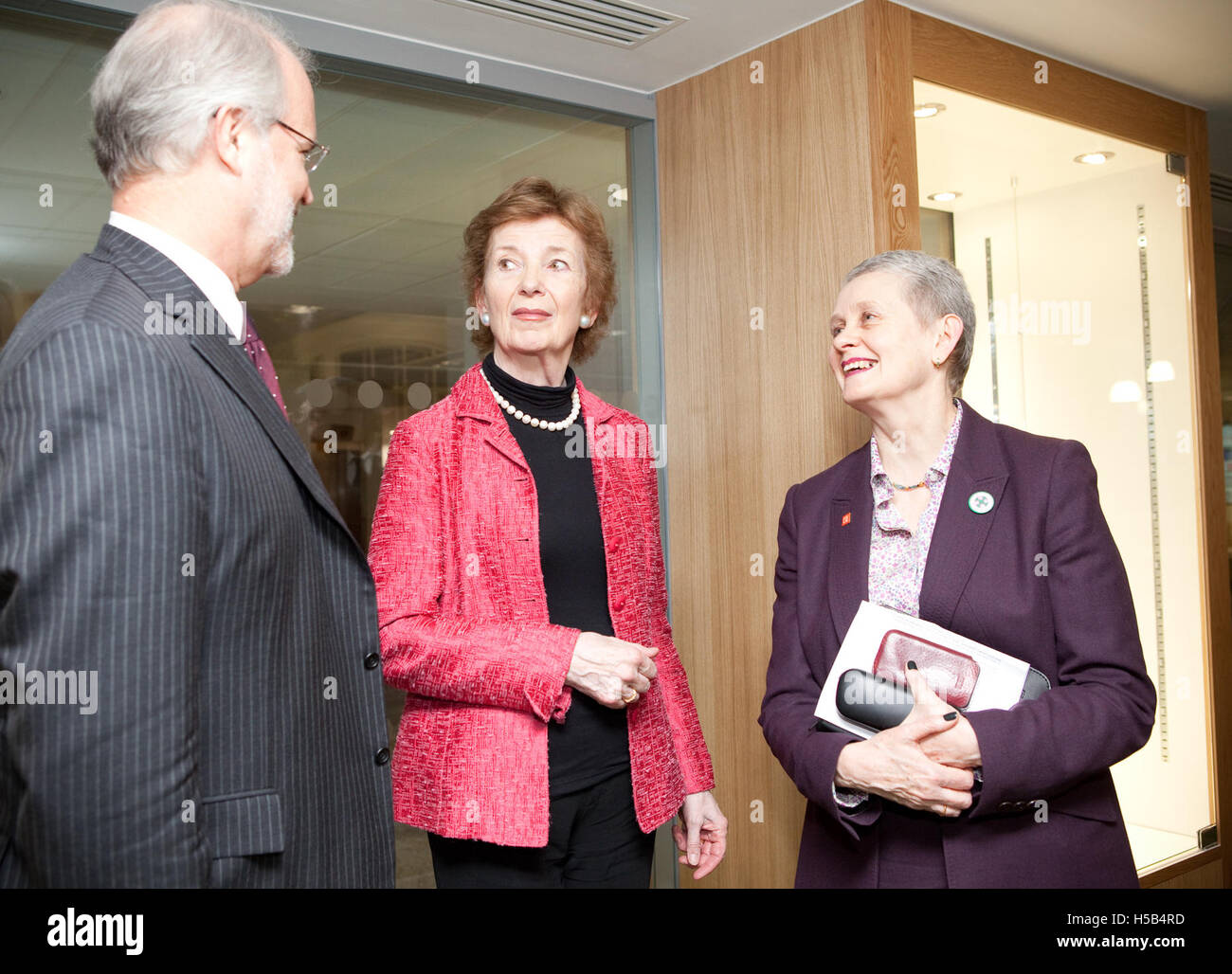 Craig calhoun hi-res stock photography and images - Alamy