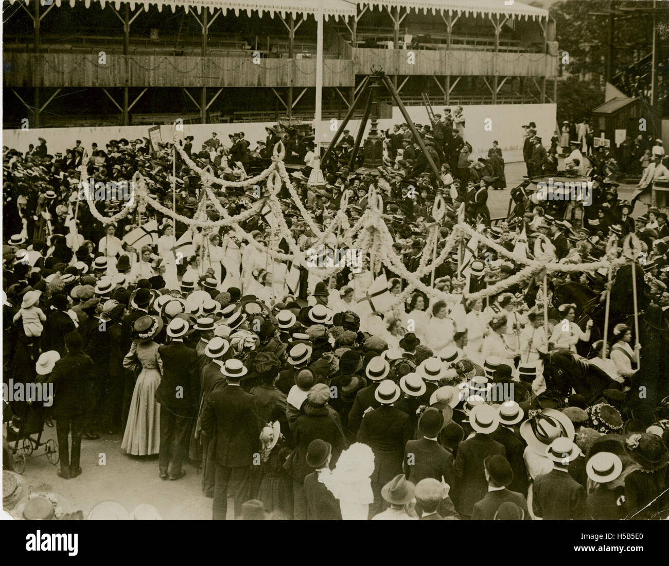 The Coronation Procession of 1911 marked the crowning of King George V ...