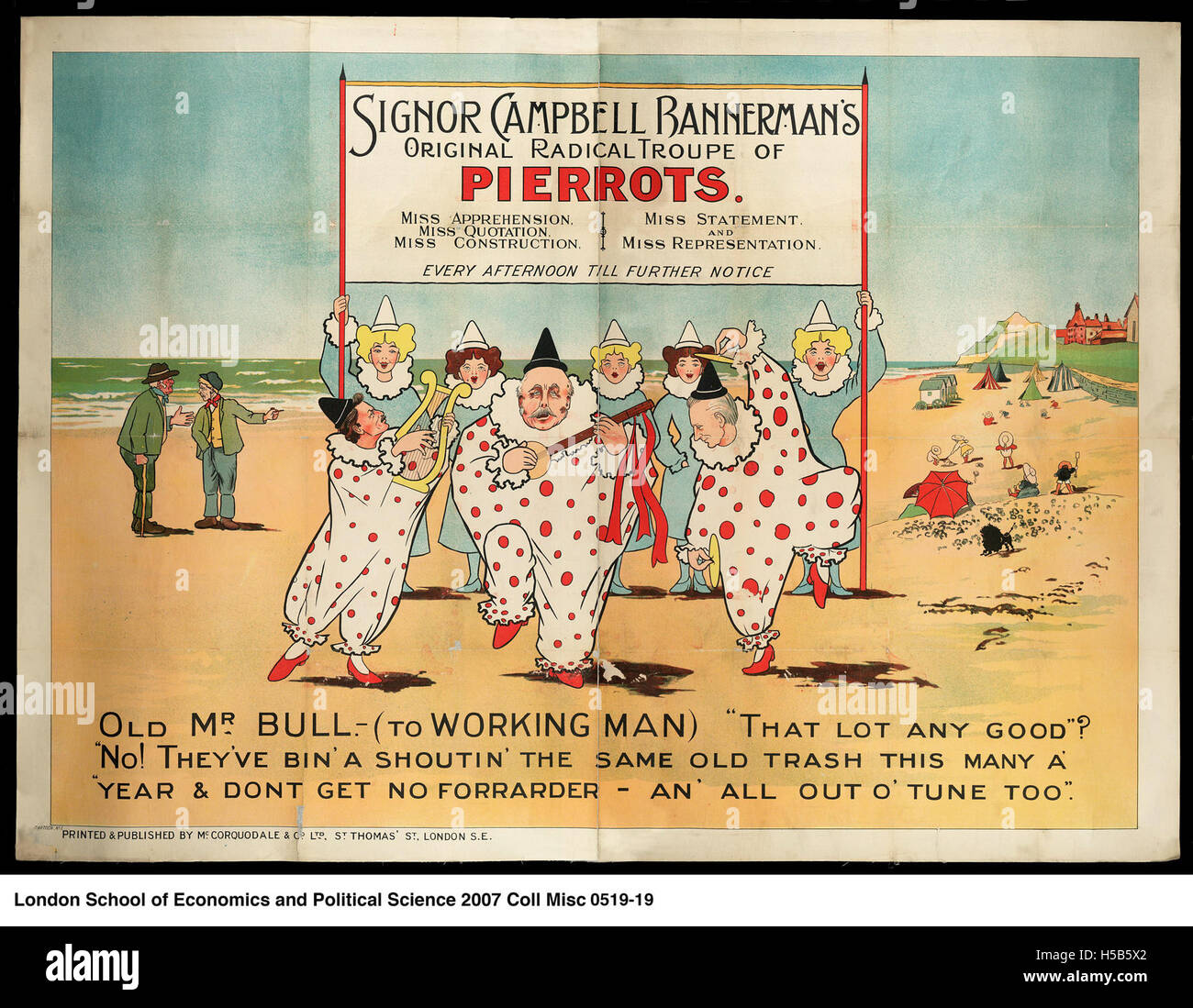 Pierrots hi-res stock photography and images - Alamy