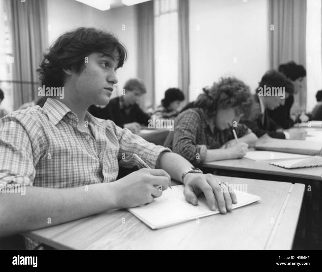 Classroom scene showing study hi-res stock photography and images - Alamy