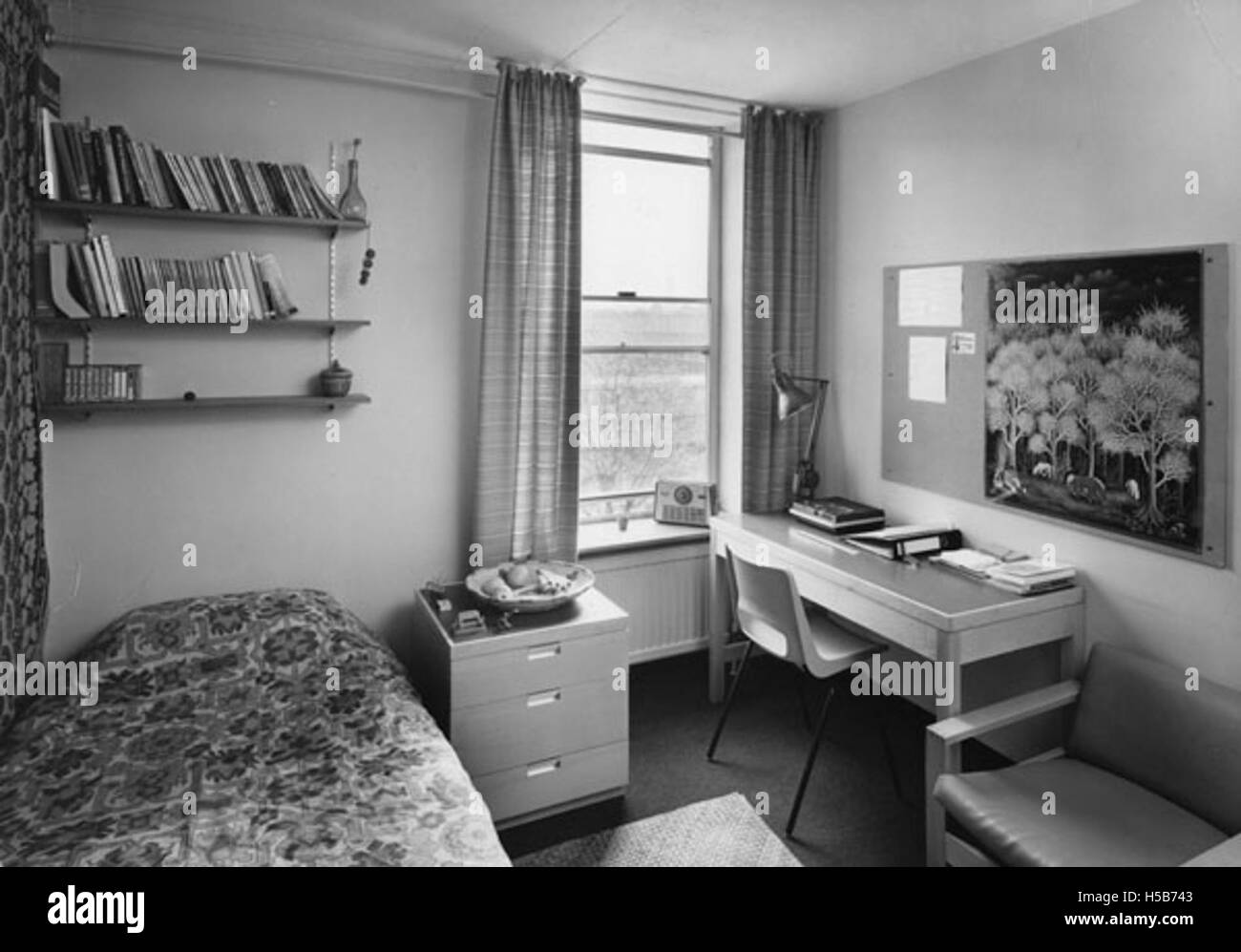 A photograph of a single study room located on Rosebery Avenue ...