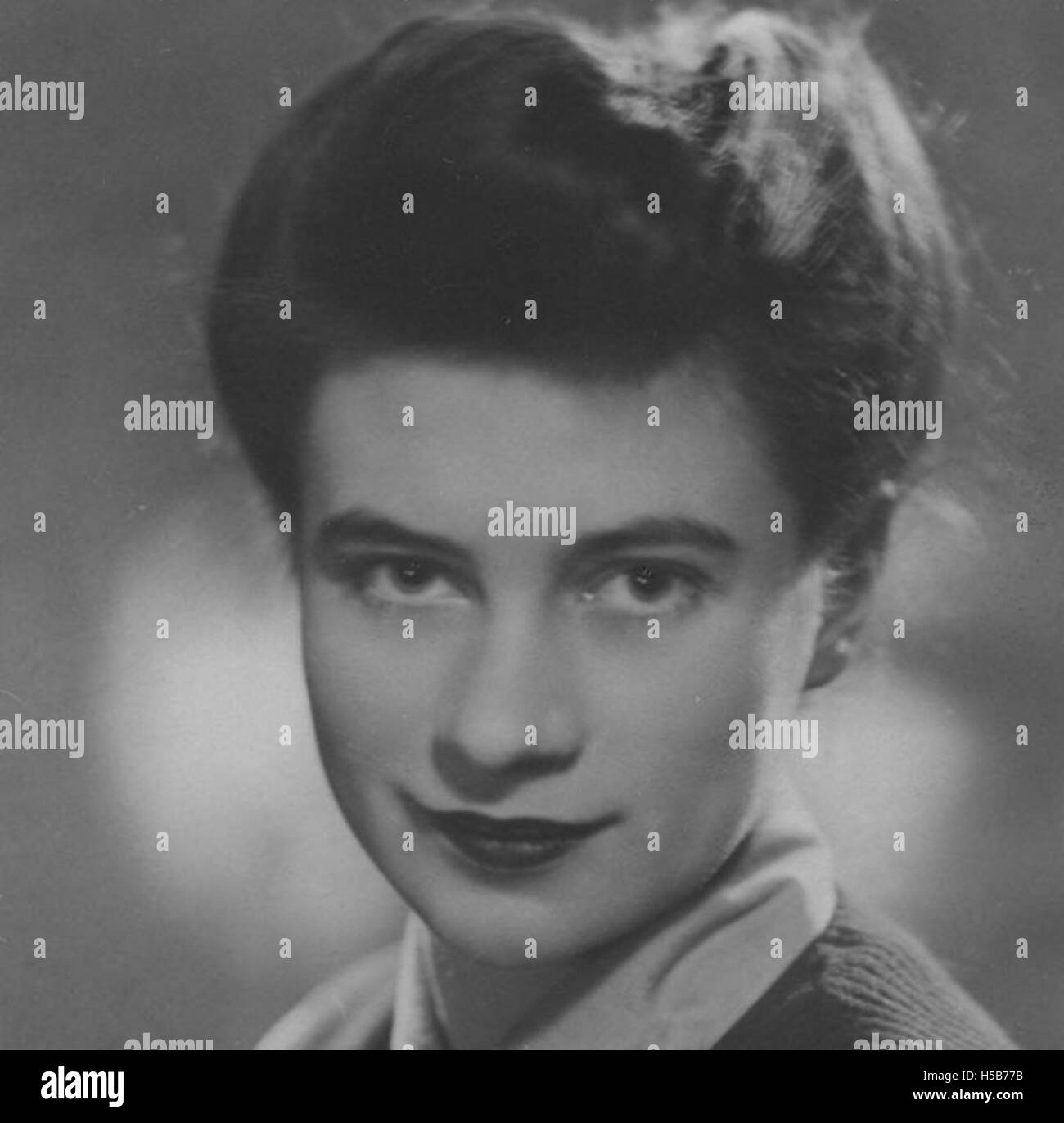 1942 hi-res stock photography and images - Alamy