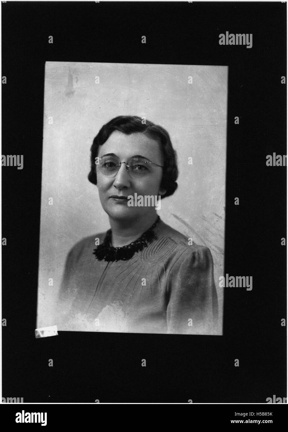Historical portrait photograph captures hi-res stock photography and ...