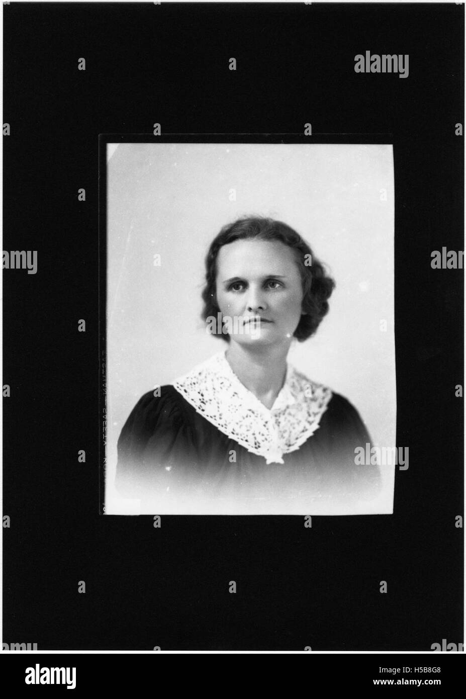 Portrait photograph of unidentified woman Stock Photo - Alamy
