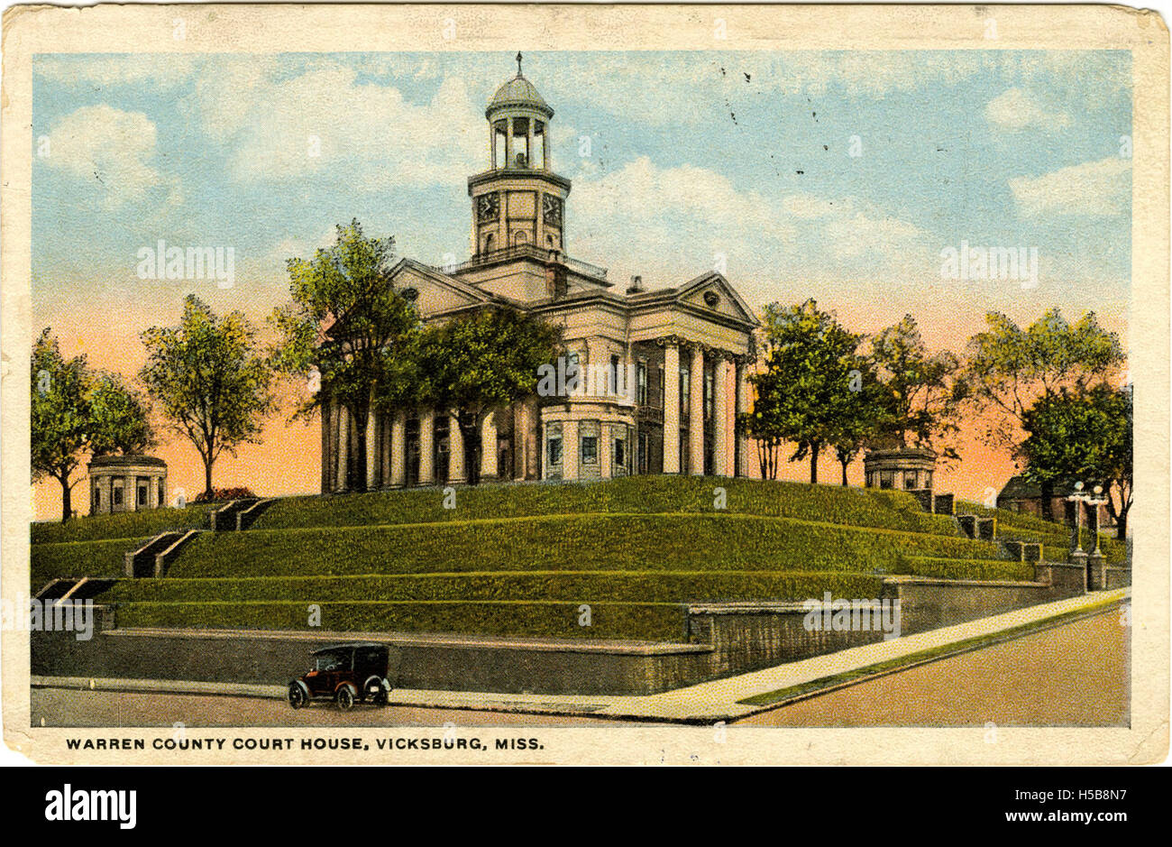 The Warren County Courthouse in Vicksburg, Mississippi, is a historic building known for its ...