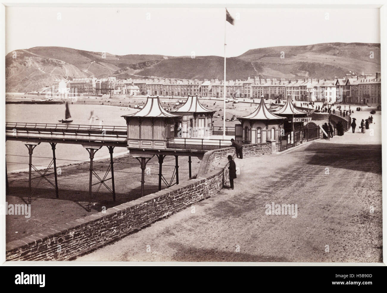 Aberystwyth pier vintage hi-res stock photography and images - Alamy