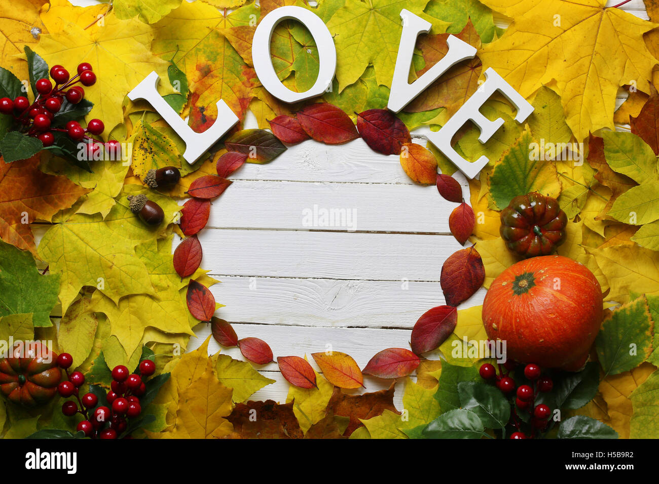 autumn leaves background shape round Stock Photo - Alamy