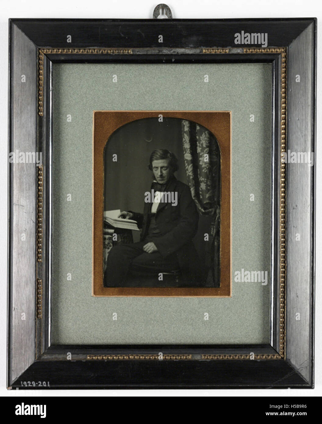 Frederick Scott Archer was an English scientist and inventor, best ...