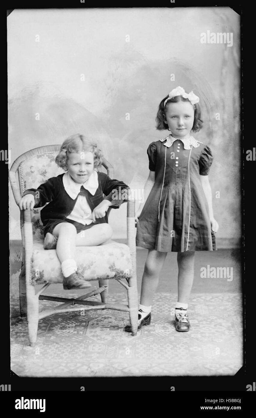 Object artifact hi-res stock photography and images - Alamy