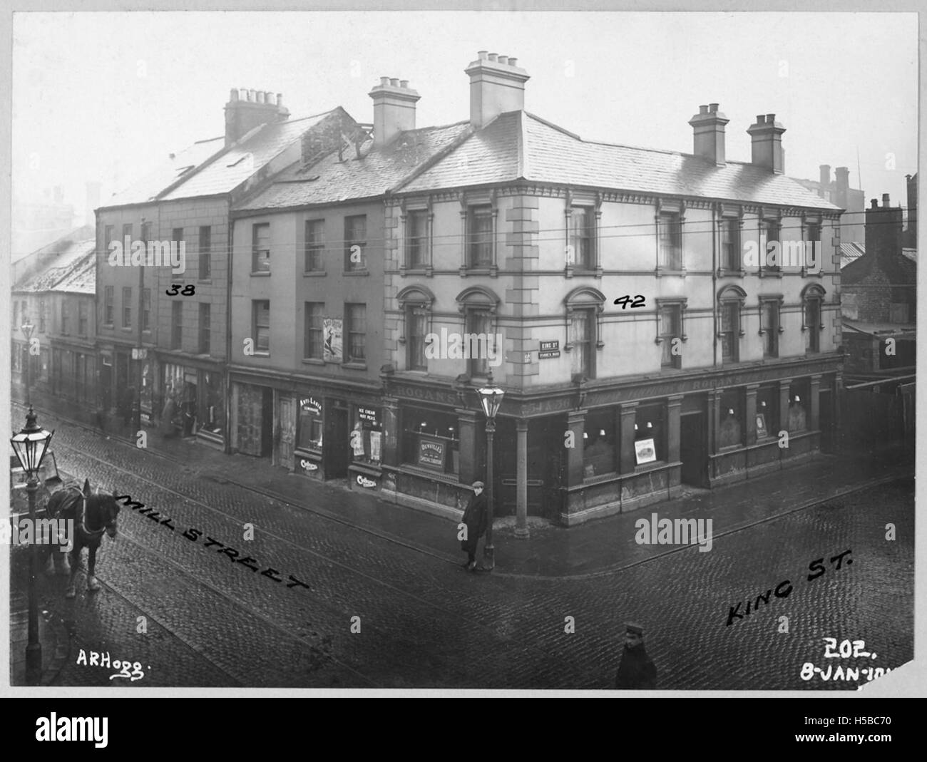 Land deed records hi-res stock photography and images - Alamy