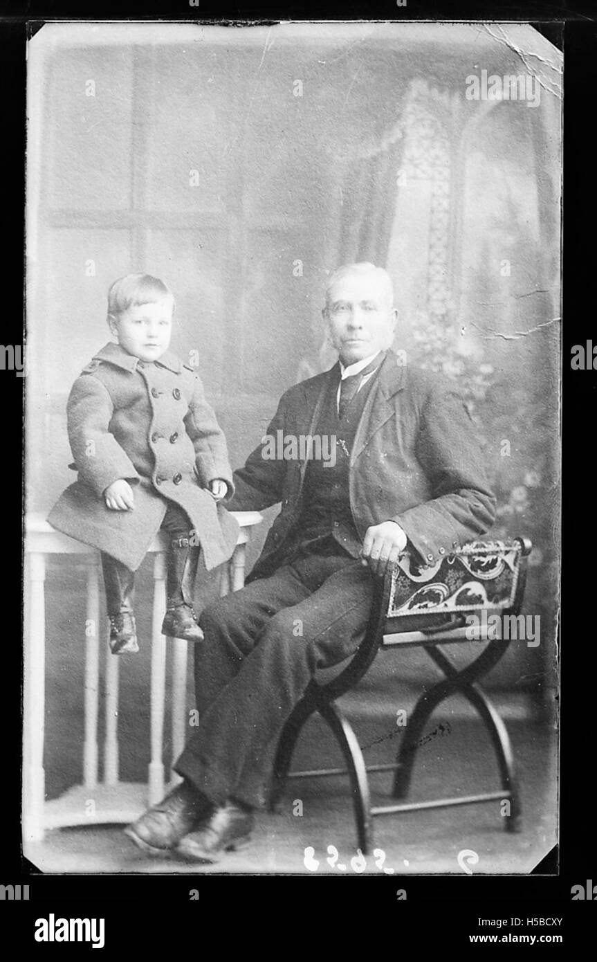 Reference type hi-res stock photography and images - Alamy