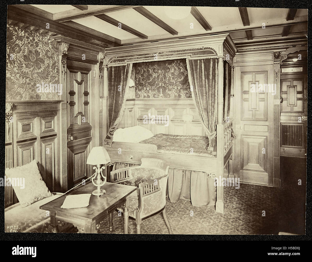 A detailed look at the 1st class cabin aboard the Titanic, showcasing ...