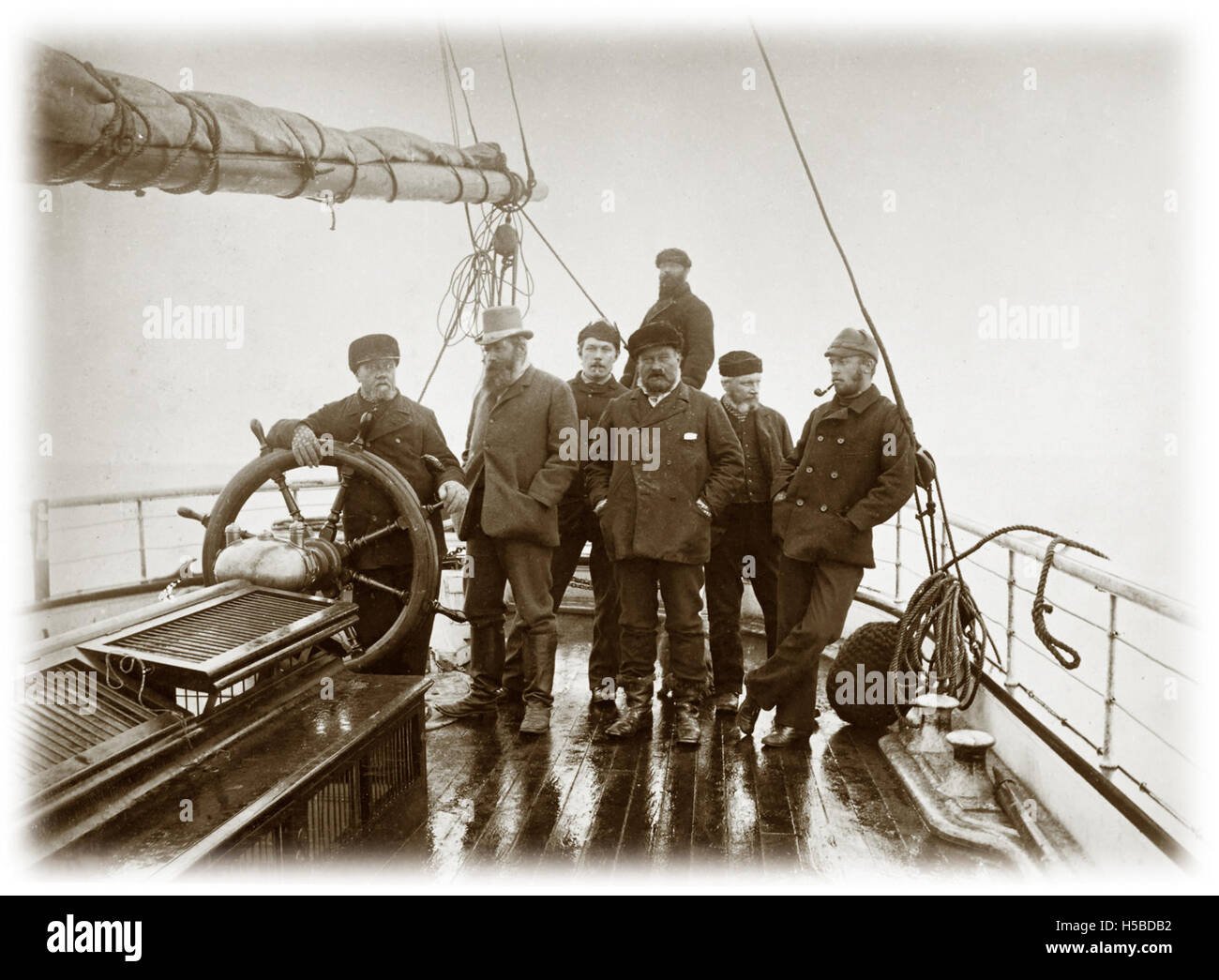 History of polar exploration hi-res stock photography and images - Alamy