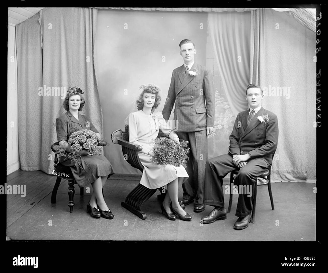 Open ended meaning hi-res stock photography and images - Alamy