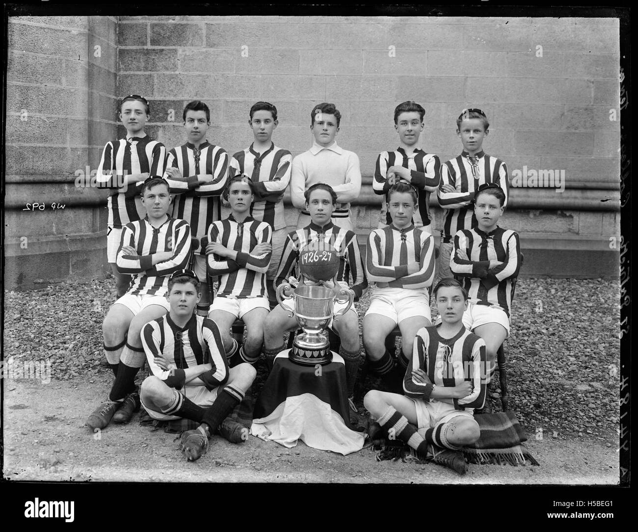1920s football players hi-res stock photography and images - Alamy