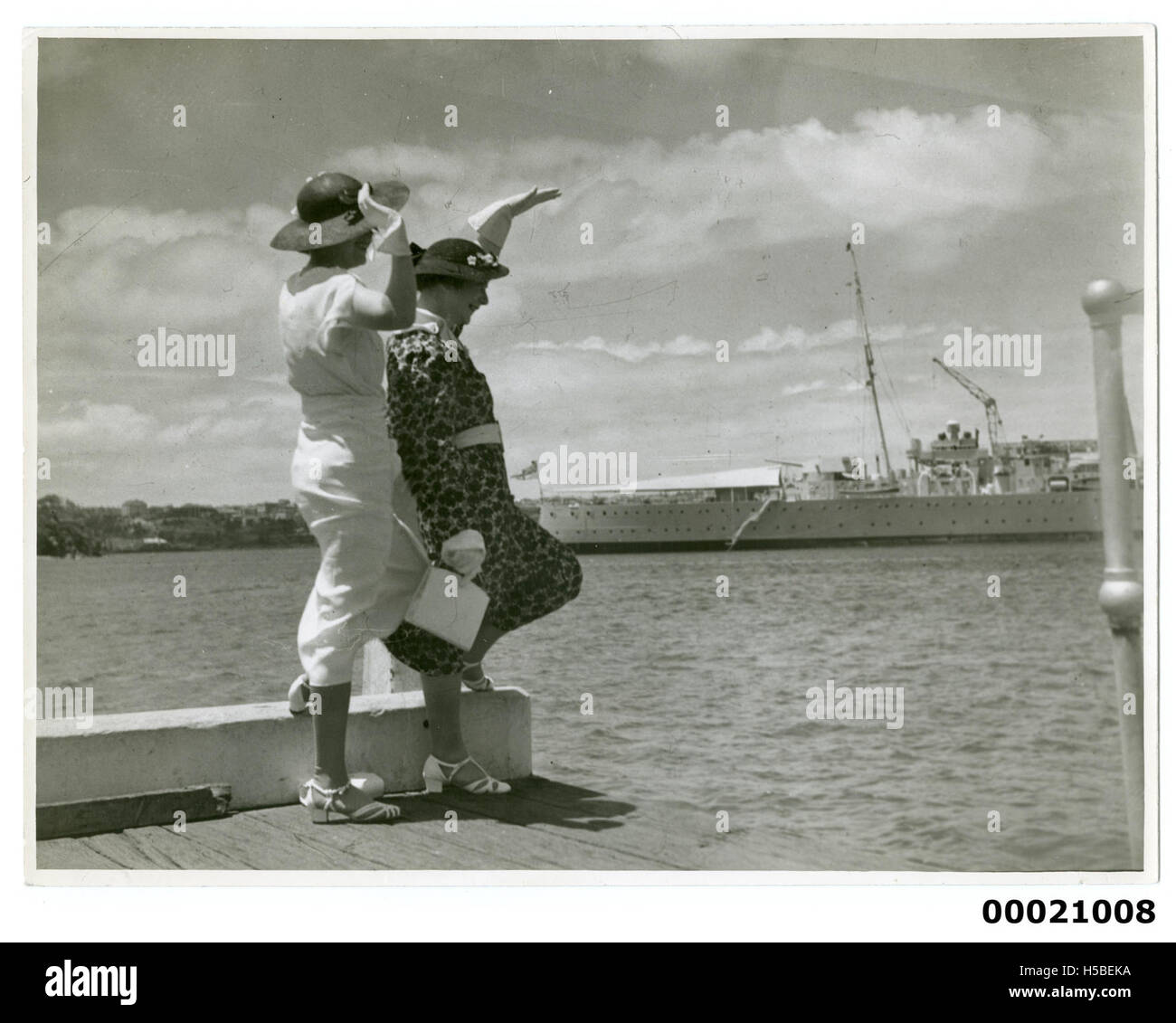 Hmas canberra ii hi-res stock photography and images - Alamy