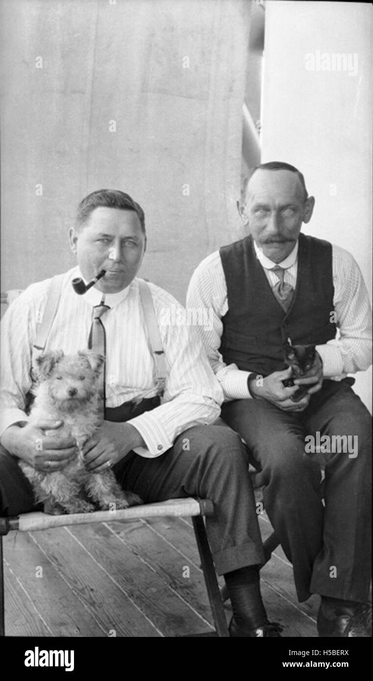 Two crew members on Black and White Stock Photos & Images - Alamy