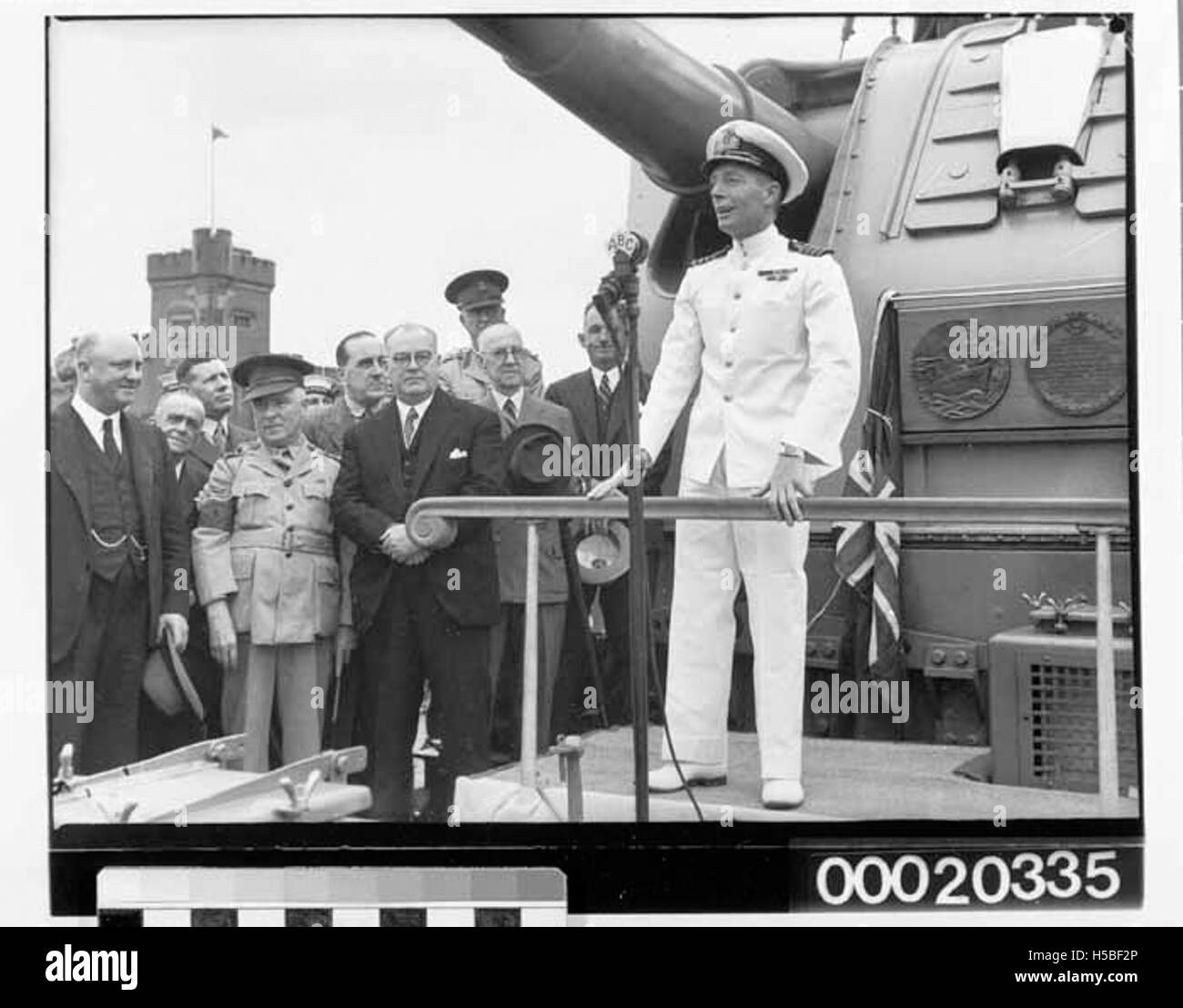 Captain John Collins of HMAS Sydney (II) delivered a speech in Sydney ...