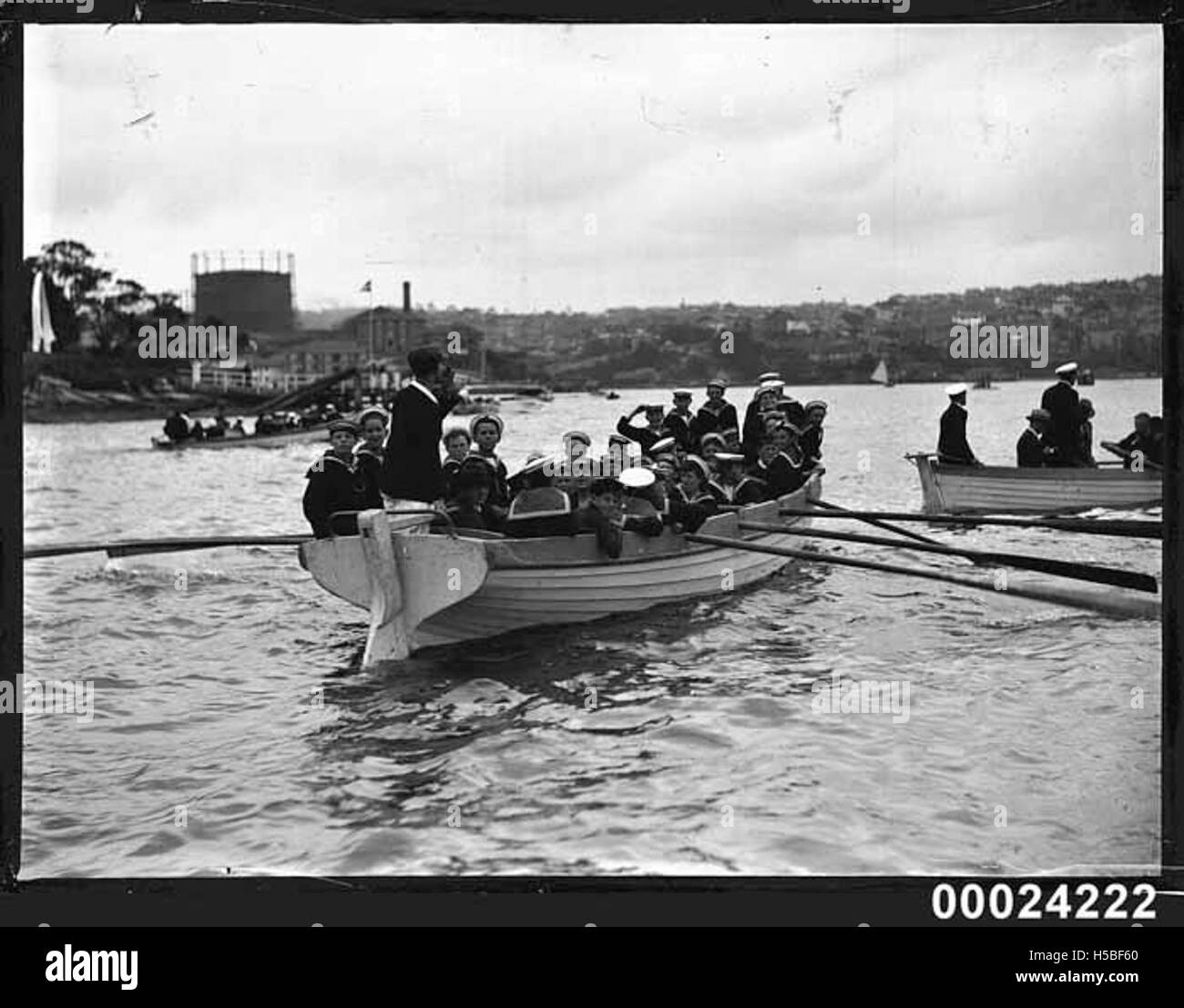 Naval pinnace hi-res stock photography and images - Alamy