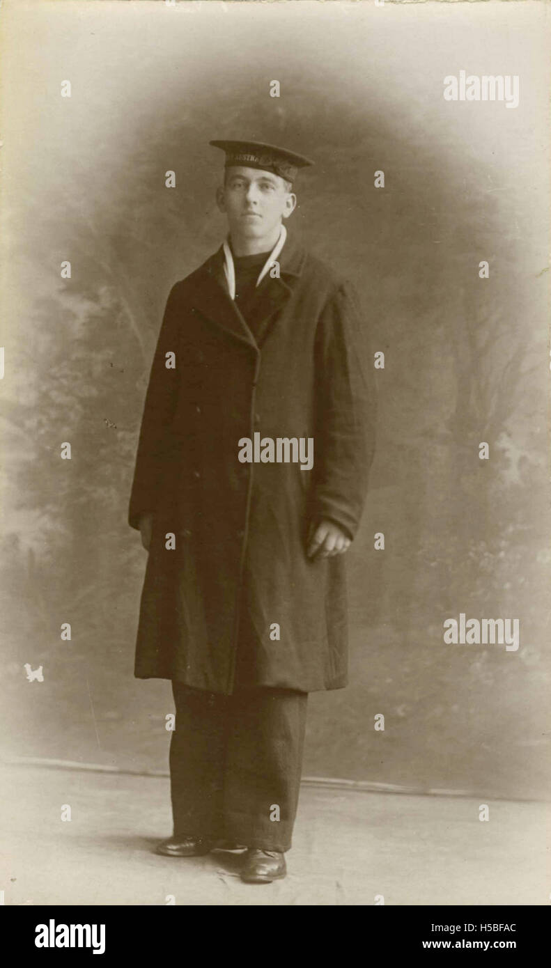 Australian naval uniforms hi-res stock photography and images - Alamy