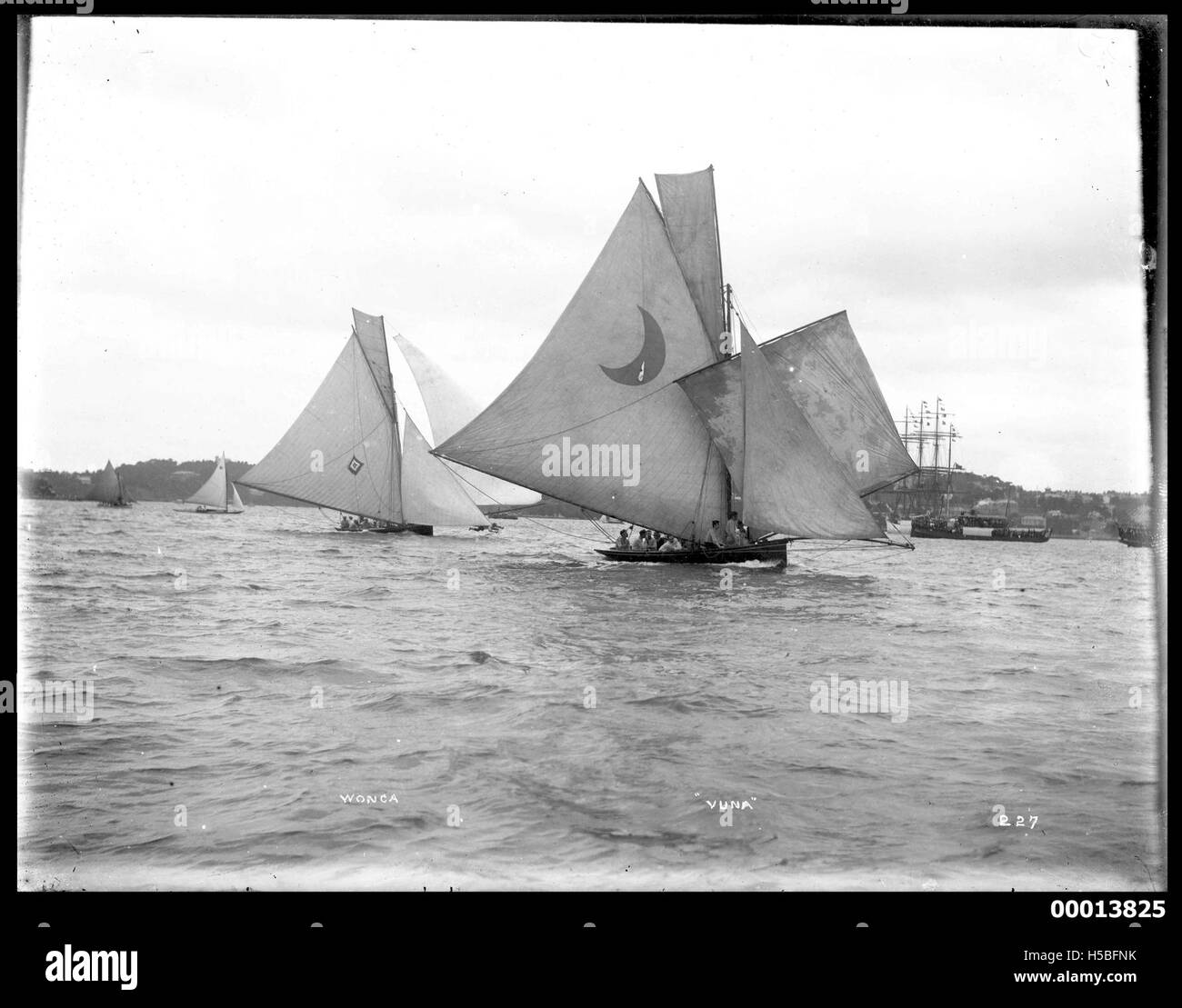 The 22-footers WONGA and VUNA are historical Australian racing boats ...