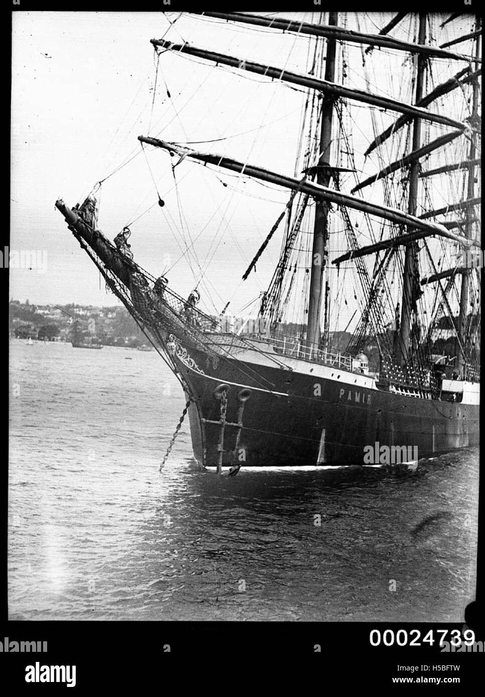 The four masted barque pamir hi-res stock photography and images - Alamy