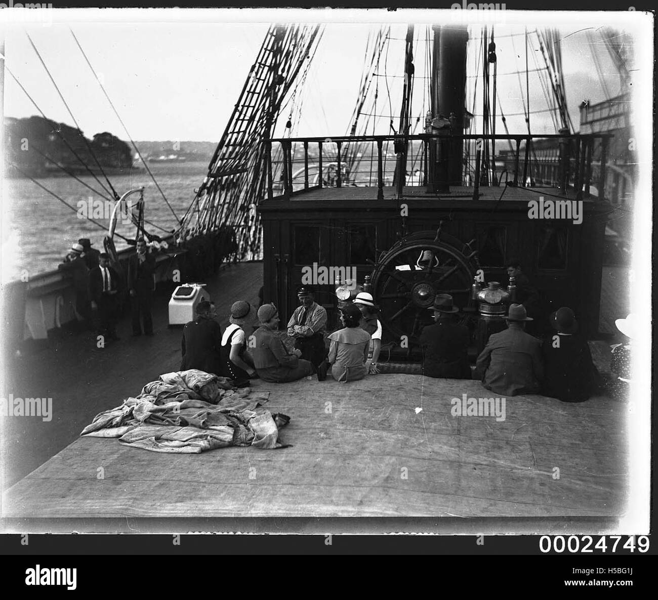 1930s ship deck hi-res stock photography and images - Alamy