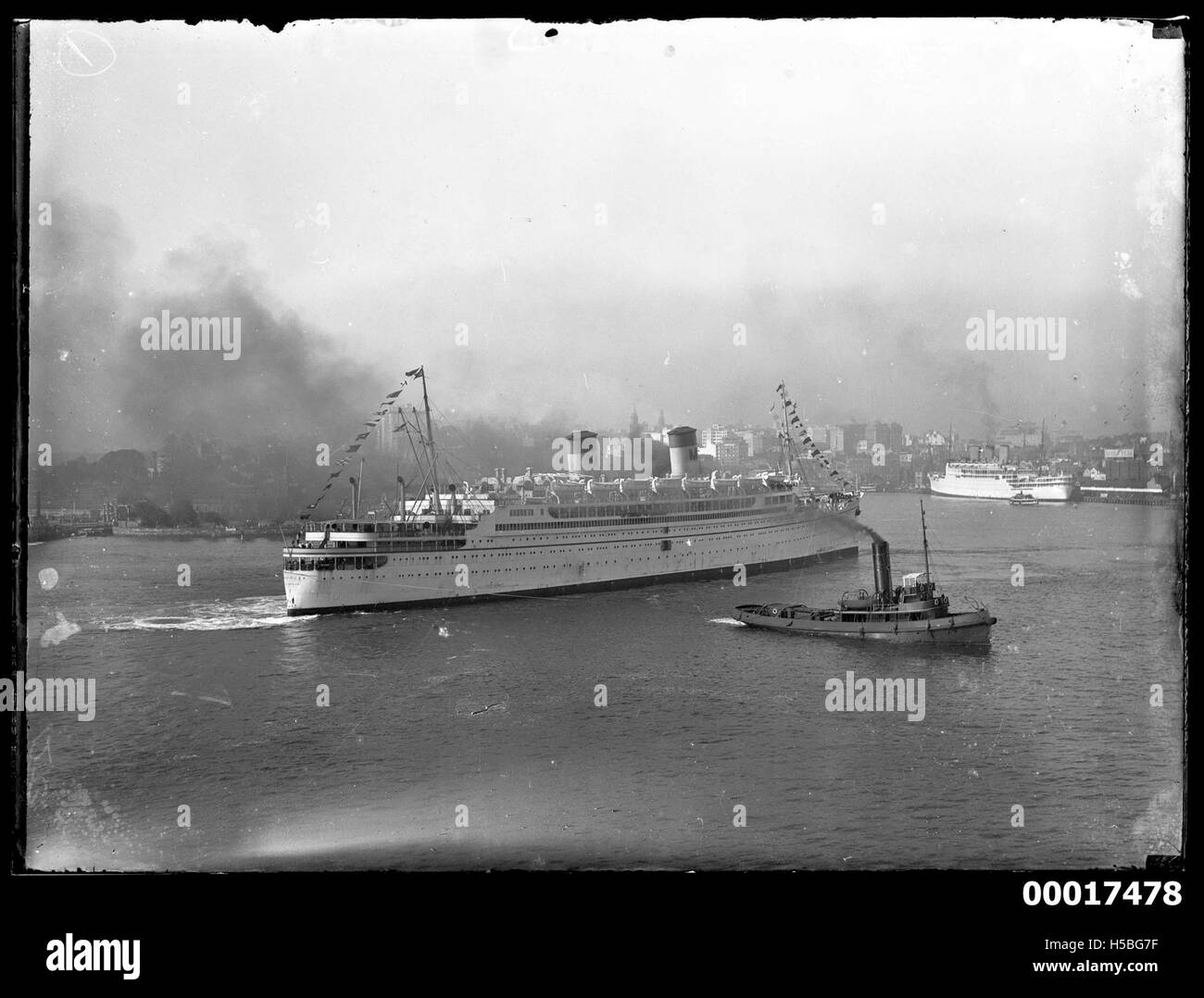 The SS Mariposa, an iconic passenger liner, is seen sailing into ...