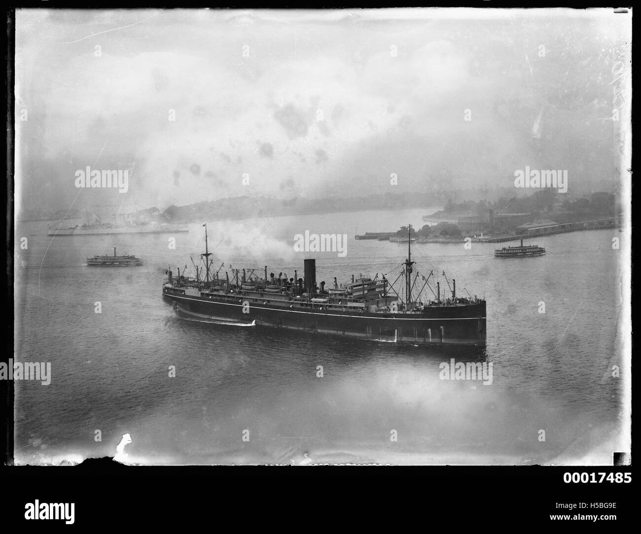 Bustling vessel Black and White Stock Photos & Images - Alamy