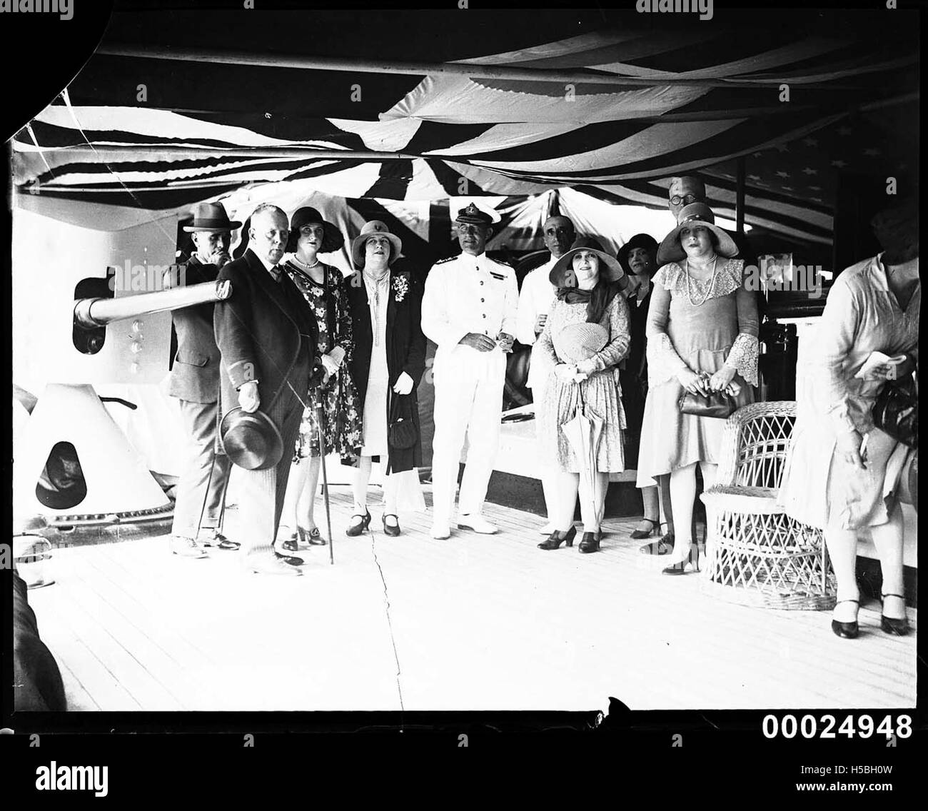 Officer guests Black and White Stock Photos & Images - Alamy