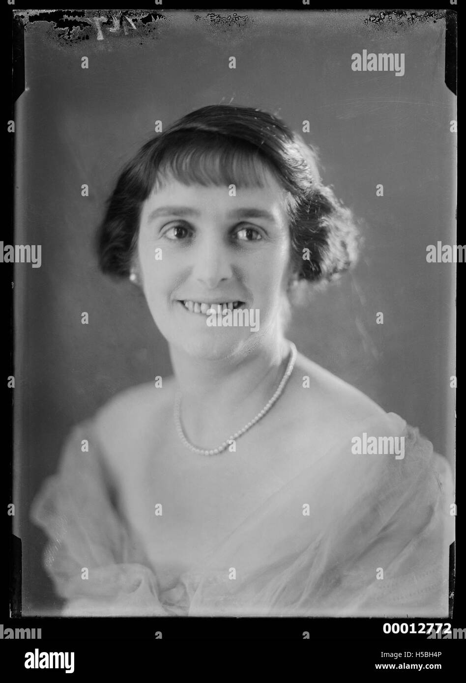 Portrait an unknown woman Black and White Stock Photos & Images - Alamy