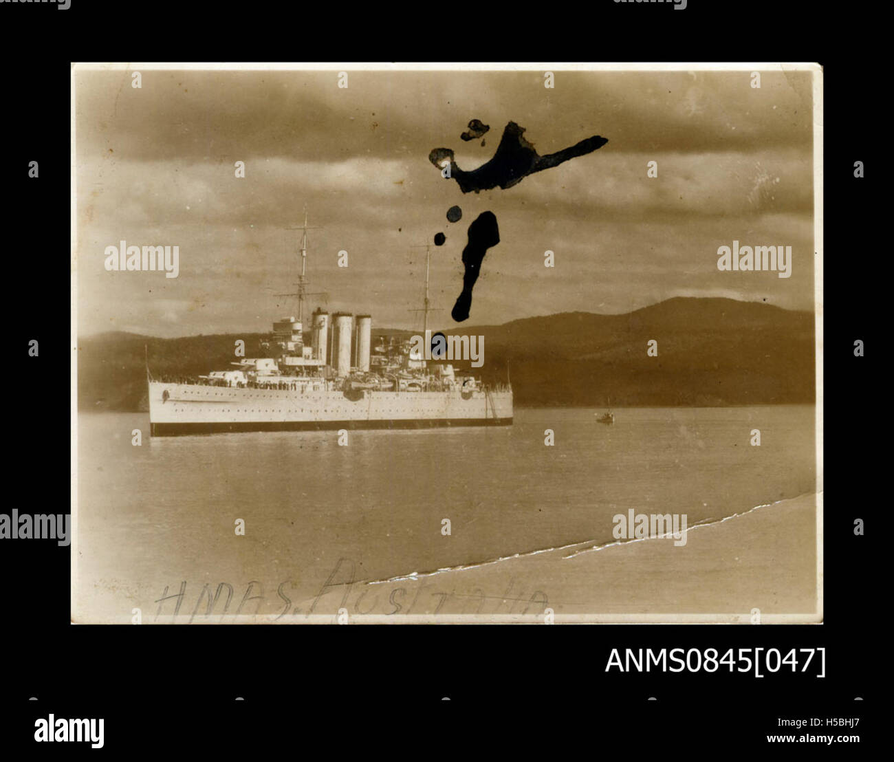 1 HMAS AUSTRALIA Stock Photo - Alamy