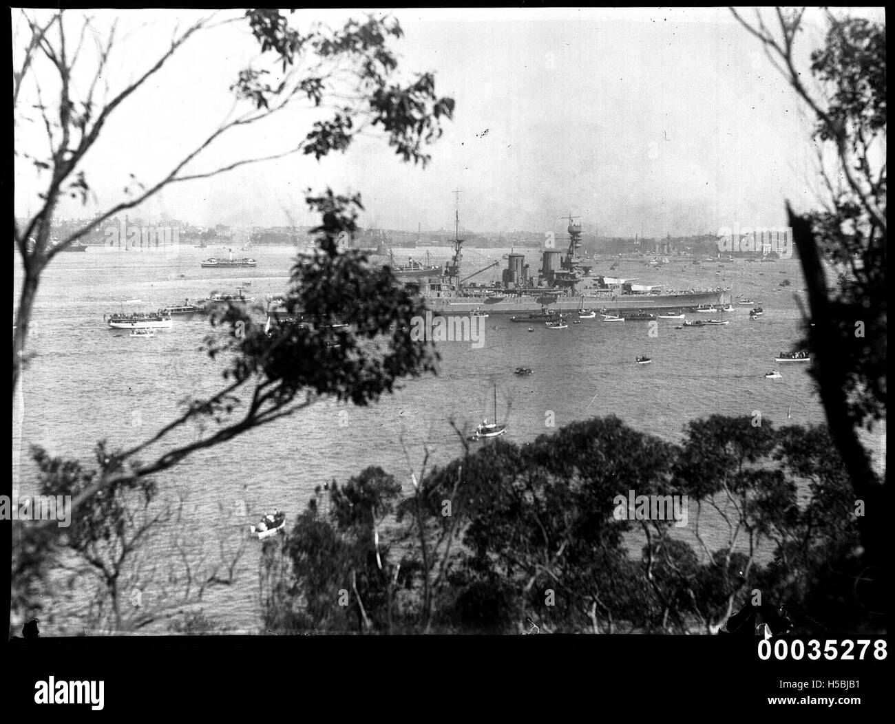 Hms repulse hi-res stock photography and images - Alamy