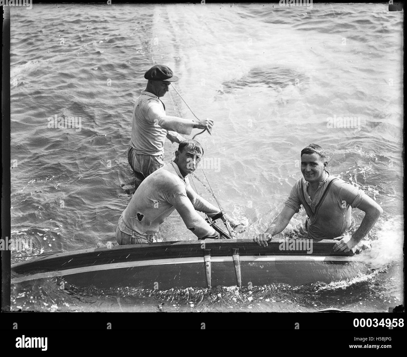 Capsized yacht hi-res stock photography and images - Alamy